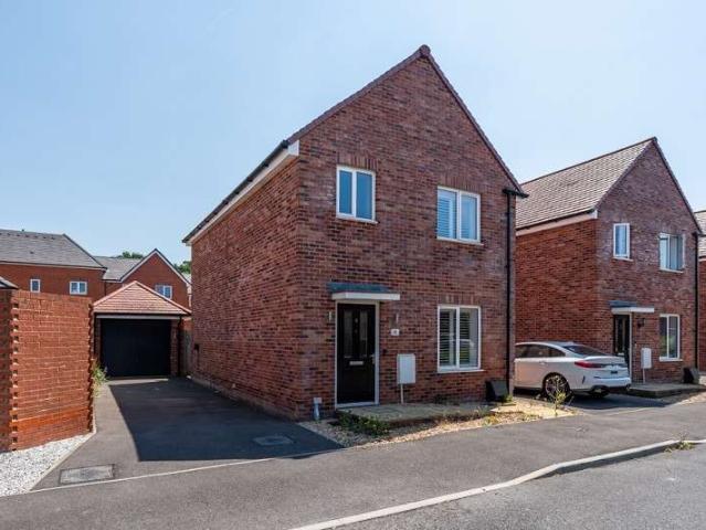 3 Bedroom Detached House