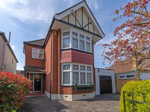 3 Bedroom Detached House