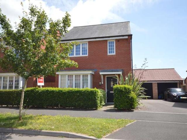 3 Bedroom Detached House