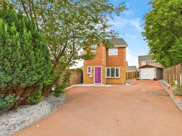 3 Bedroom Detached House