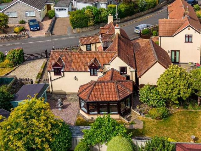 3 Bedroom Detached House