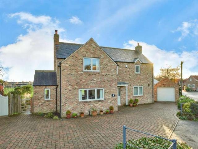 3 Bedroom Detached House