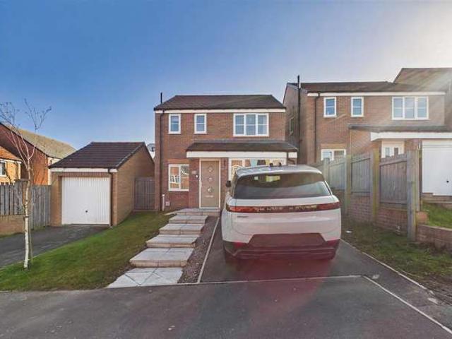 4 Bedroom Detached House