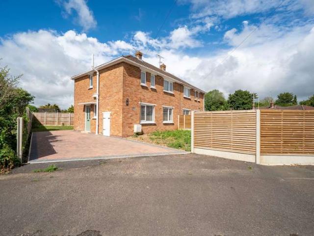 3 Bedroom Detached House