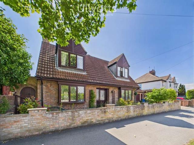 3 Bedroom Detached House