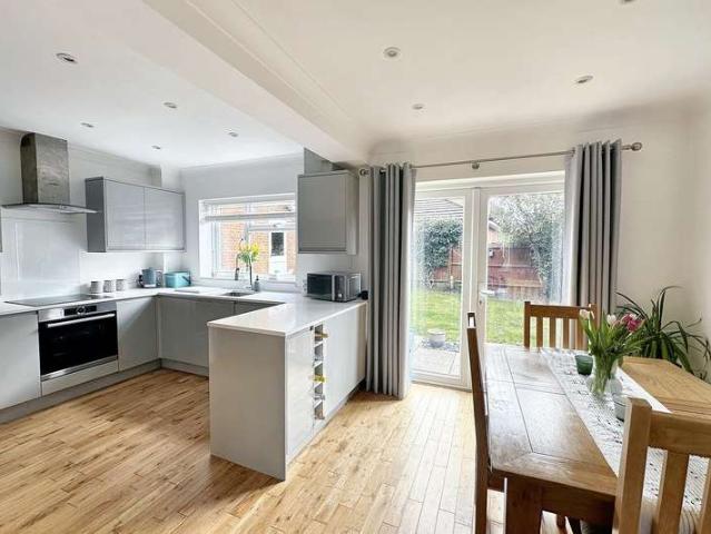 3 Bedroom Detached House
