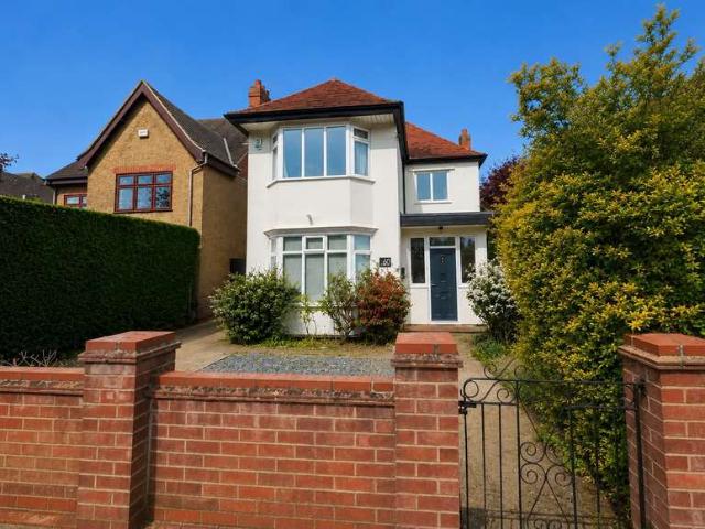 3 Bedroom Detached House