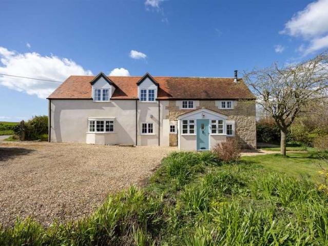 3 Bedroom Detached House