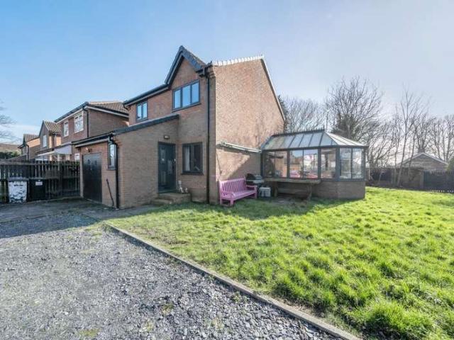 3 Bedroom Detached House