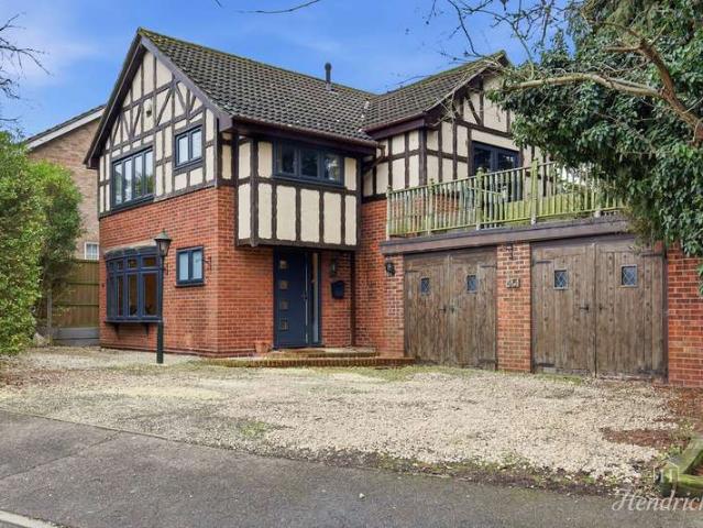 3 Bedroom Detached House