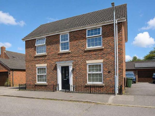 3 Bedroom Detached House