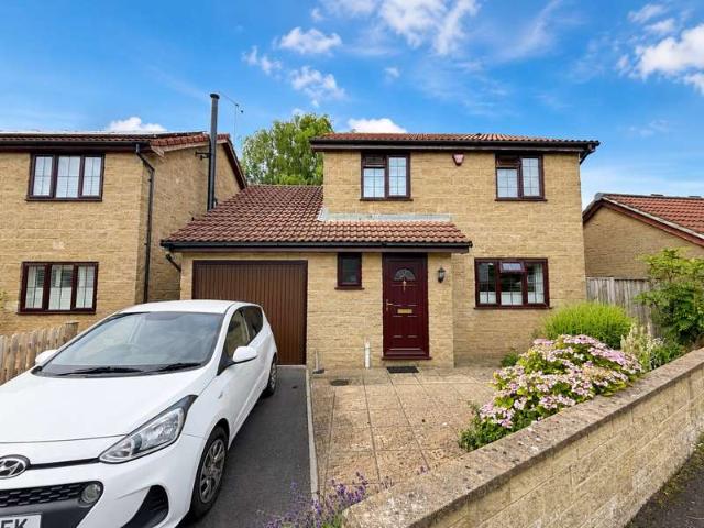 3 Bedroom Detached House