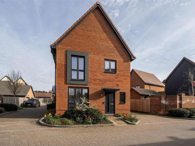 3 Bedroom Detached House