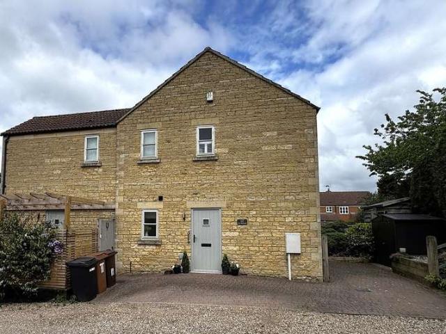 3 Bedroom Detached House