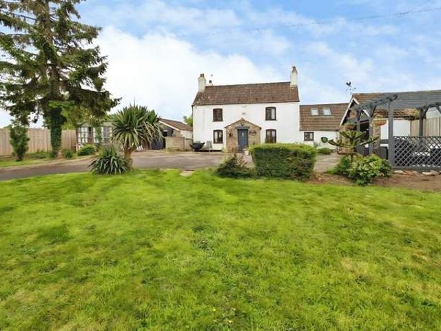 3 Bedroom Detached House