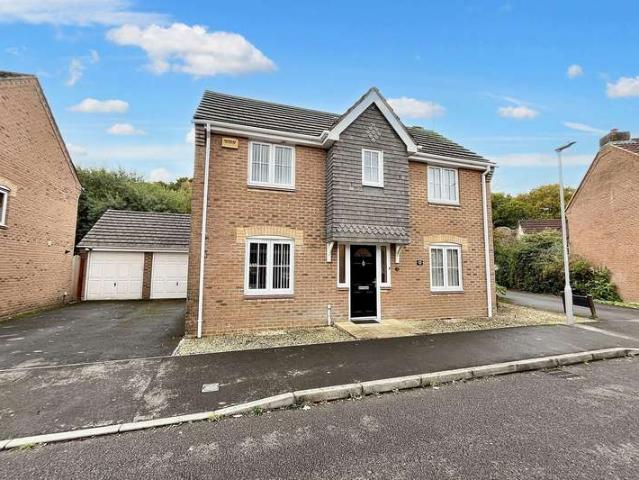 3 Bedroom Detached House