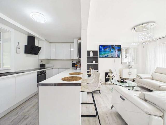 3 Bedroom Detached House
