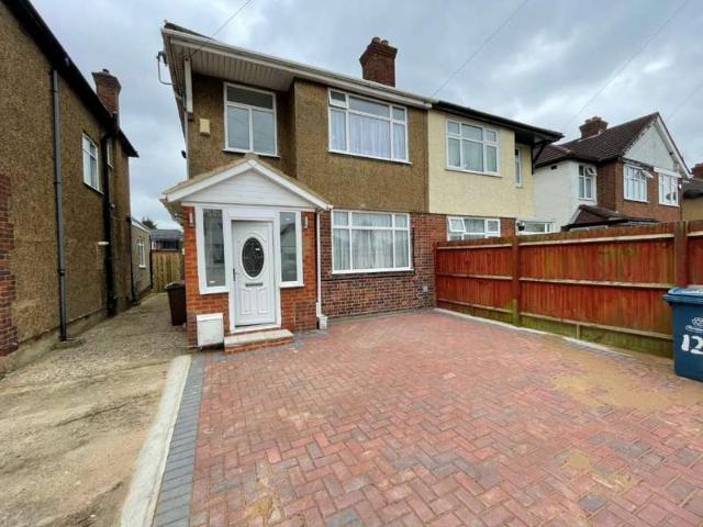 3 Bedroom Detached House