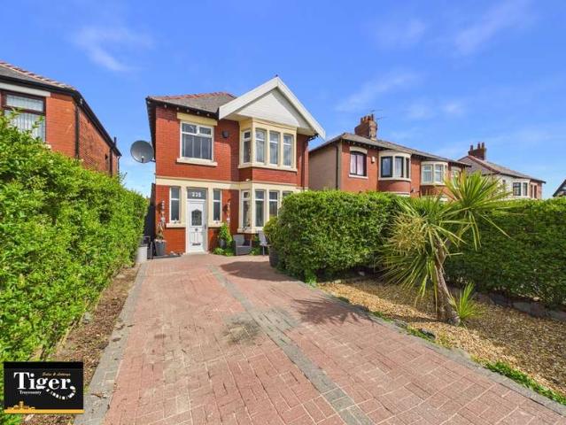 3 Bedroom Detached House