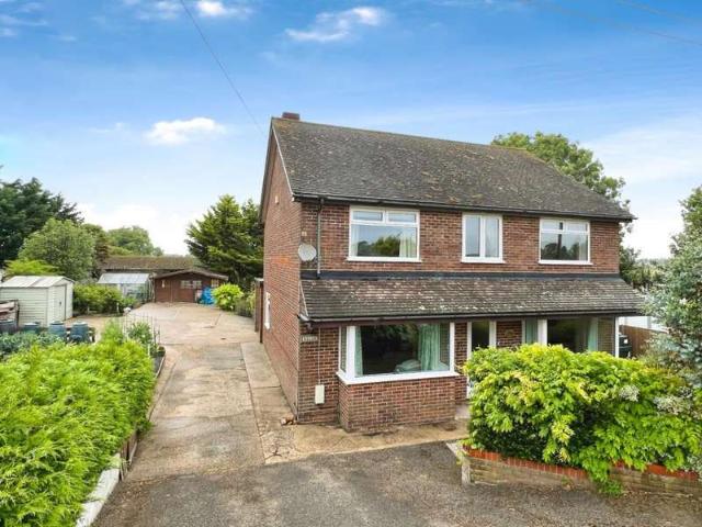 3 Bedroom Detached House