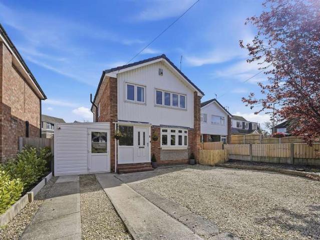 3 Bedroom Detached House