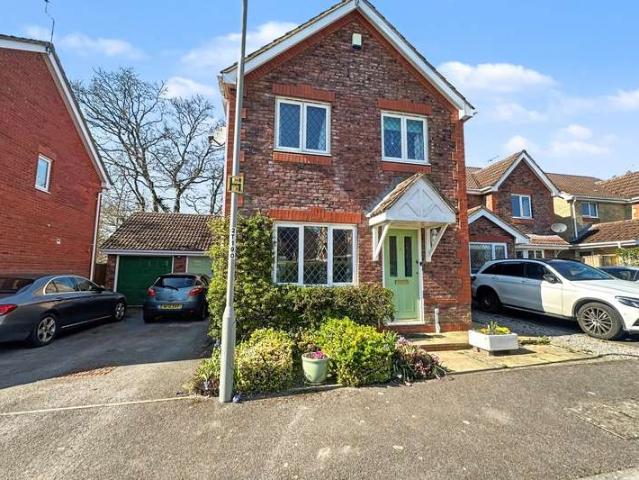 3 Bedroom Detached House