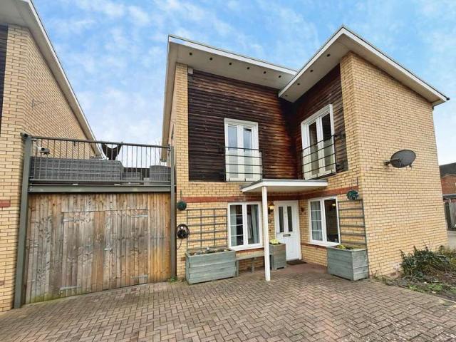 3 Bedroom Detached House