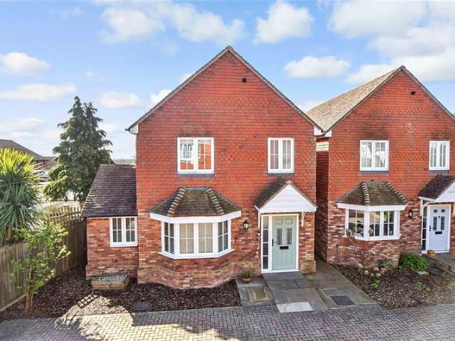 3 Bedroom Detached House