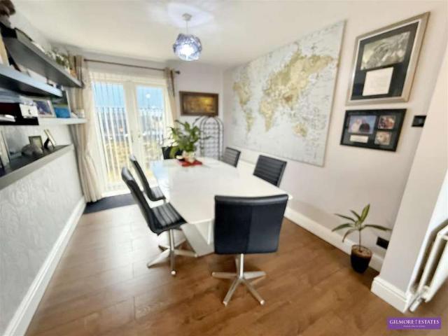 3 Bedroom Detached House