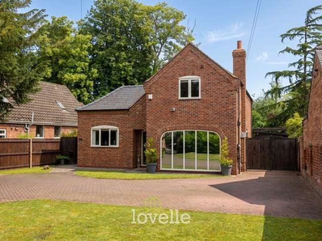 3 Bedroom Detached House