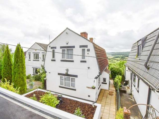 3 Bedroom Detached House