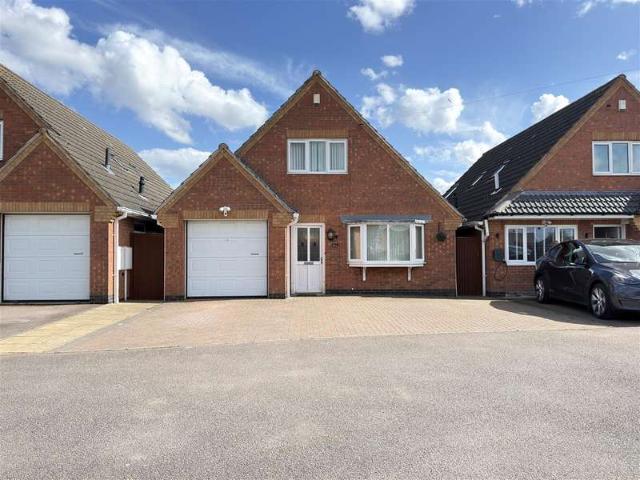 3 Bedroom Detached House
