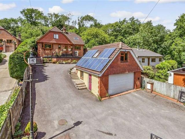 3 Bedroom Detached House
