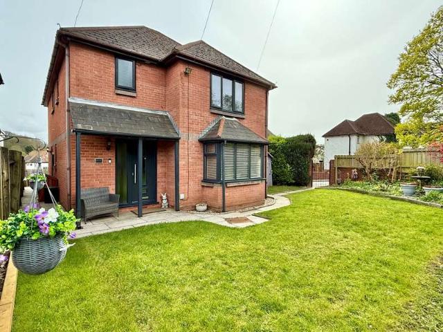 3 Bedroom Detached House