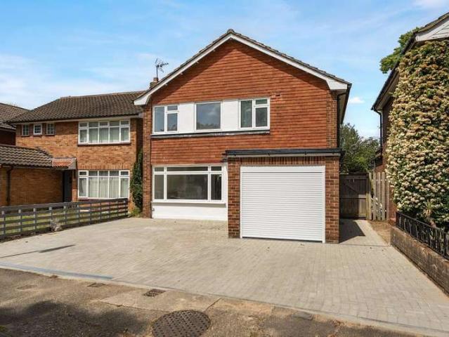 3 Bedroom Detached House