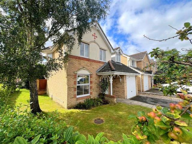 3 Bedroom Detached House