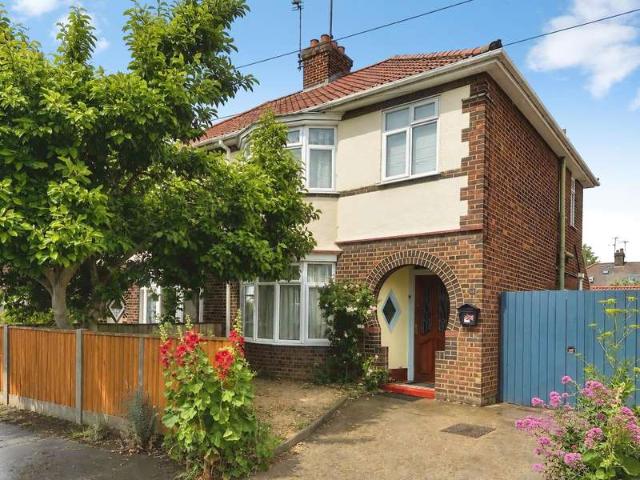 3 Bedroom Detached House