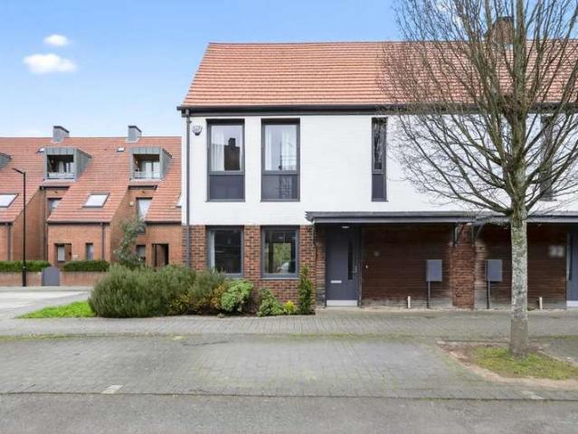 3 Bedroom Detached House