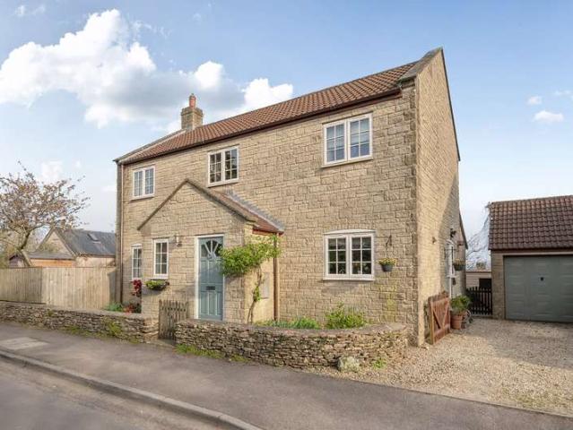 3 Bedroom Detached House