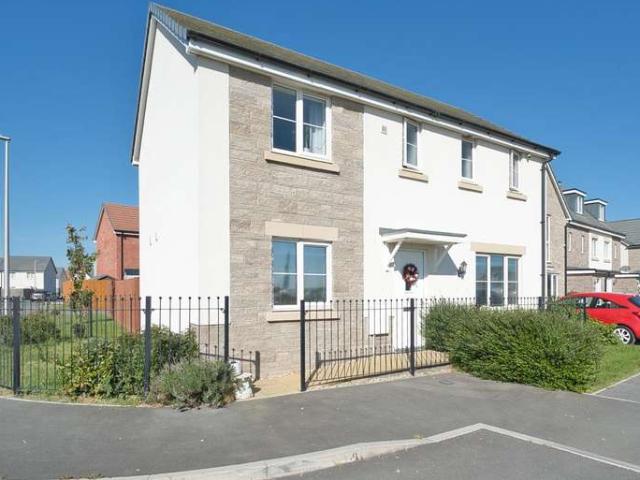 3 Bedroom Detached House