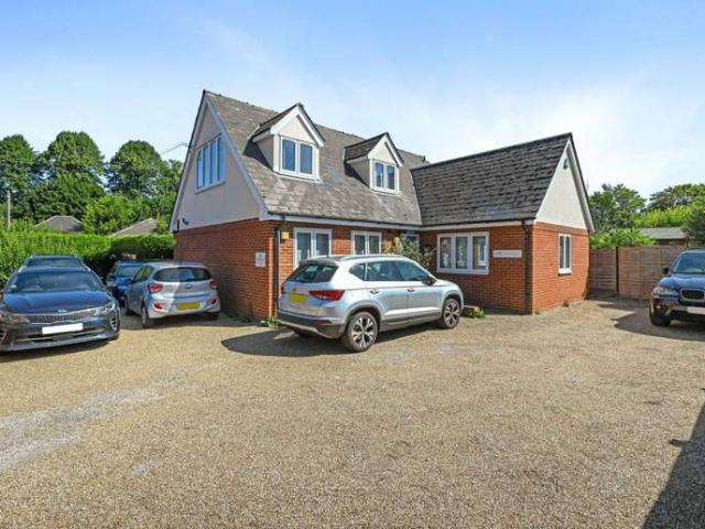 3 Bedroom Detached House