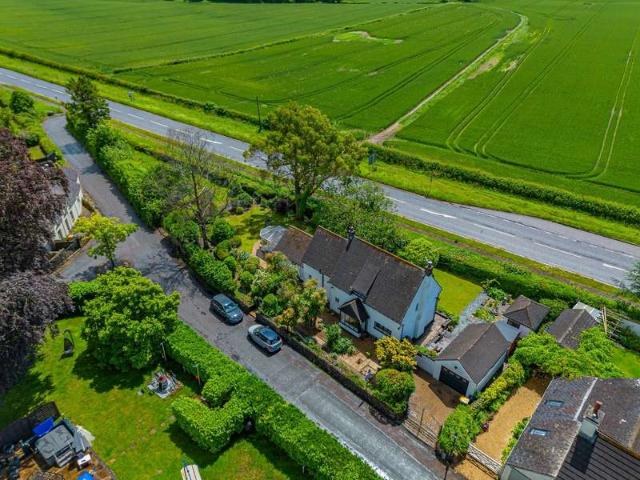 3 Bedroom Detached House