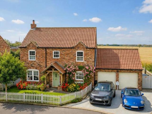 3 Bedroom Detached House