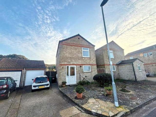 3 Bedroom Detached House