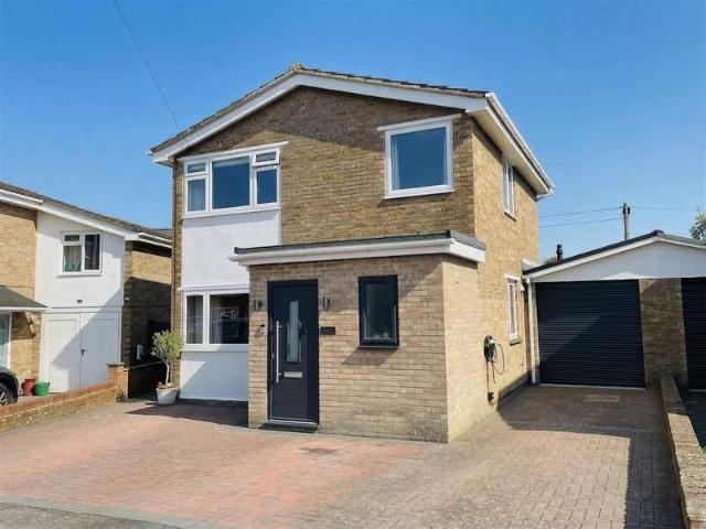 3 Bedroom Detached House