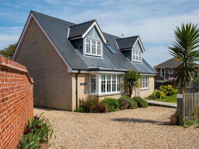 3 Bedroom Detached House