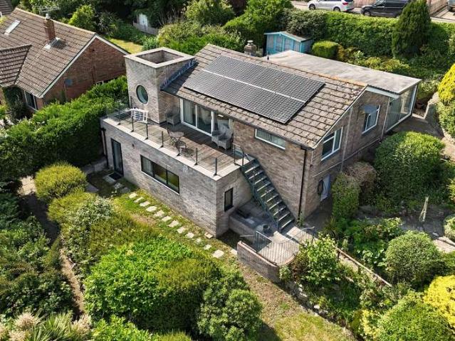 3 Bedroom Detached House