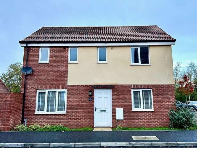 3 Bedroom Detached House