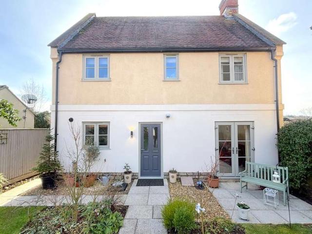 3 Bedroom Detached House