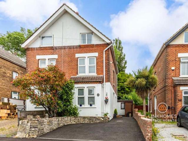 3 Bedroom Detached House